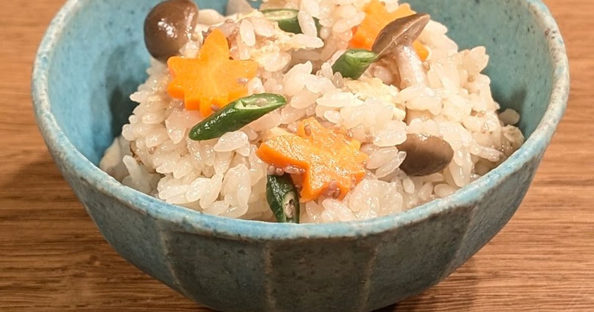 ★Rice Cooked With Chia Seeds And Vegetables★ Recipe by liarra - Cookpad