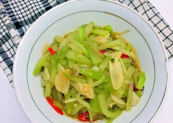 Resep Tumis Labu Siam oleh Mega Nov - Cookpad