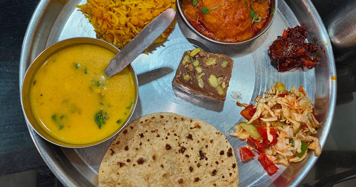 Gujarati Dish Bhrela Ringna Bateta Nu Sak Recipe by Janki Badiyani ...