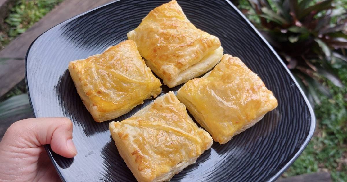 Resep Puff Pastry with Smoked Beef and Cheese. Jajanan Simple ! oleh ...