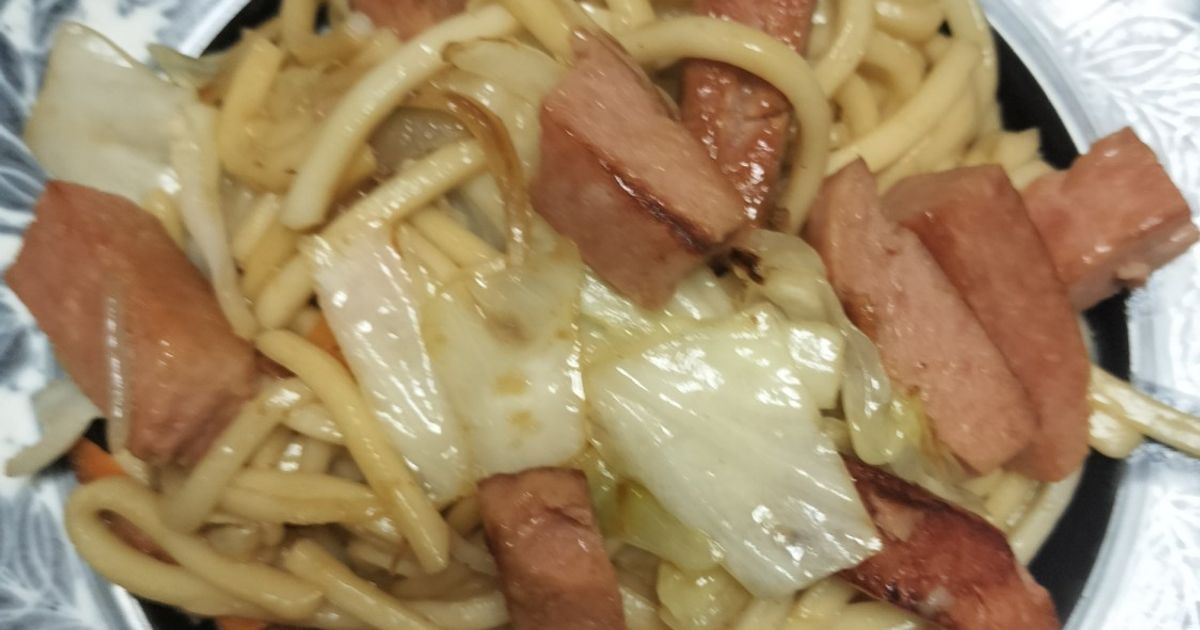 Stir Fried Udon With Spam And Mixed Vegetables Recipe By アリサ天才宇宙カフェ🐰💡🚀☕