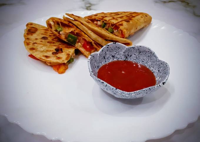 Chapati sandwiches Recipe by Neha Dua - Cookpad