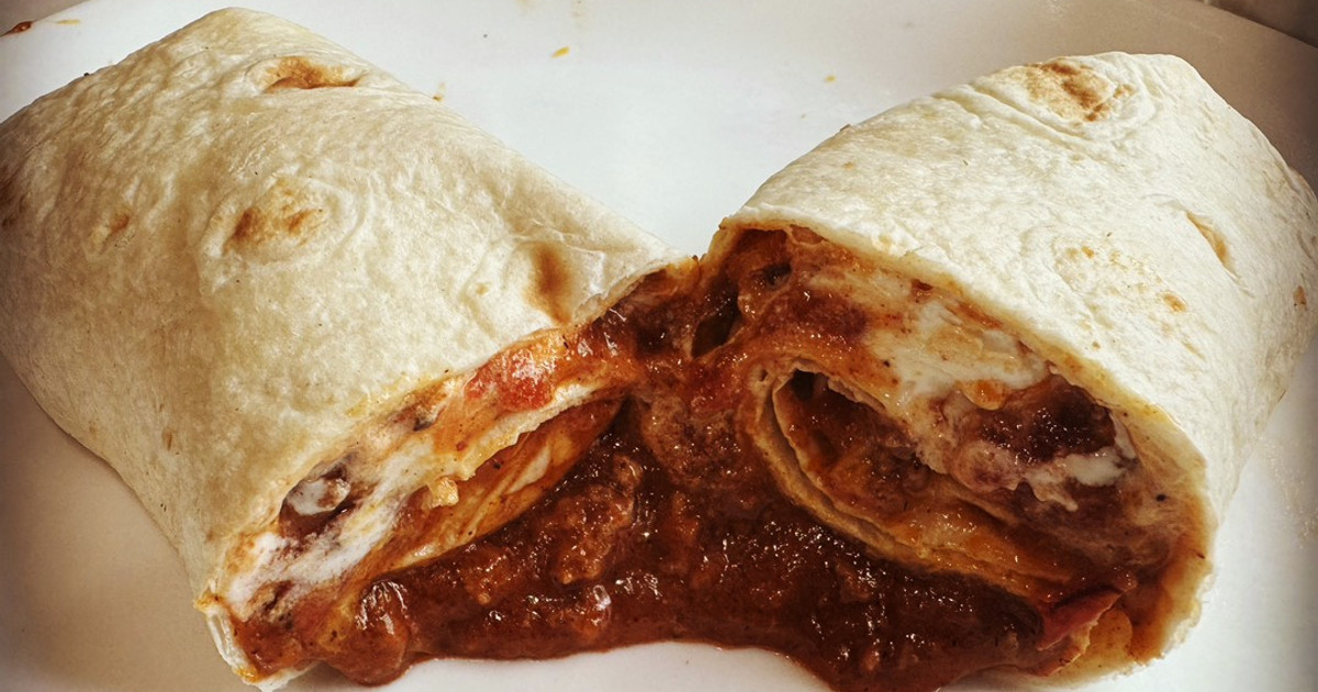 Copycat Taco Bell Chili Cheese Burrito (Chilito) Recipe by Minda