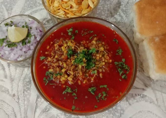 Tari wali Misal Recipe by Maya's Recipe's - Cookpad