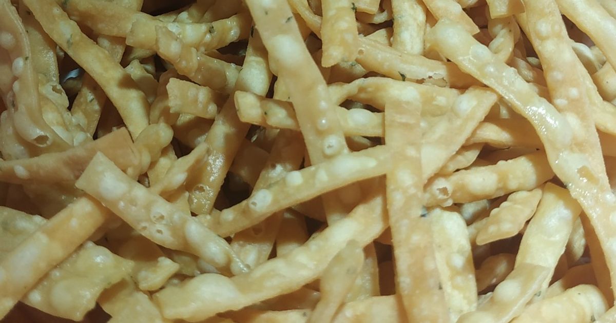 Resep kue bawang renyah 1 kg rumahan enak dan mudah - Cookpad