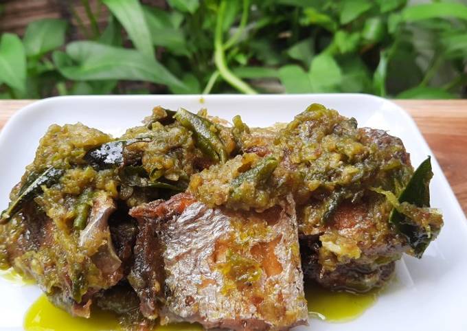 Resep Ikan Layur cabai Hijau oleh Dapoer Teh Siti - Cookpad