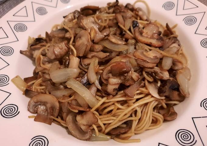 Resep Mie Jamur oleh Masakan Seadanya By MamaZAS - Cookpad