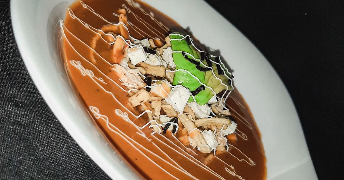 Sopa Azteca (Tortilla Soup) 🇲🇽 Recipe by Erika Yazmín