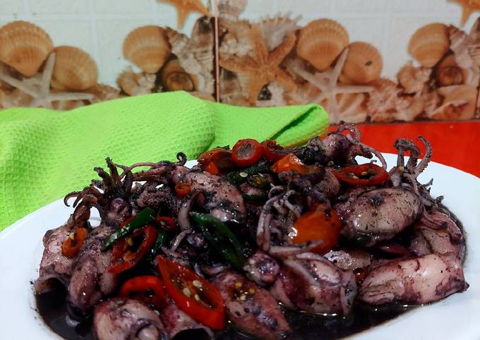 Resep Cumi masak hitam oleh Arisa Erliati - Cookpad