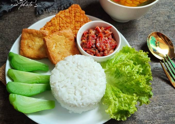 Resep Isi Piringku - Masakan Sederhana oleh Nuniek Wijayanti - Cookpad