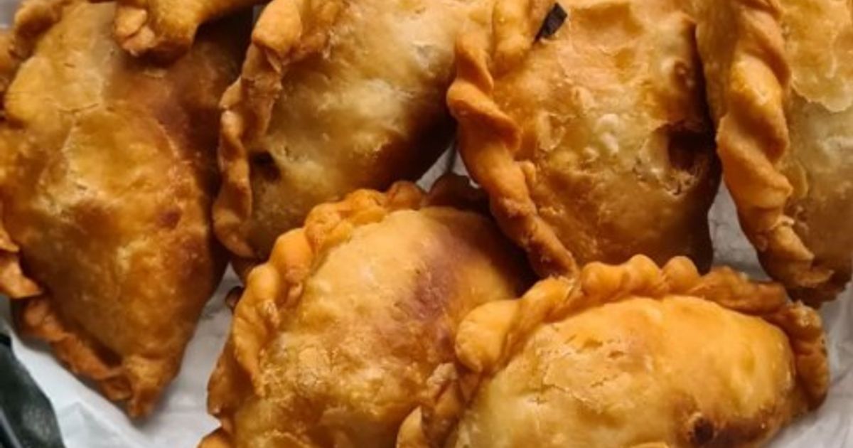 Resep Pastel Ragout oleh Yuniar Maharani - Cookpad