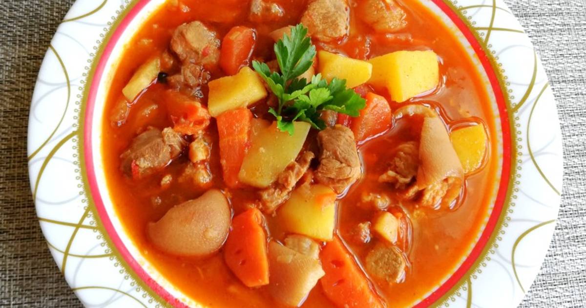 266 egyszerű és finom gulyásleves recept - Cookpad receptek