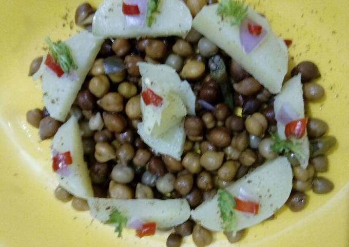 Chole chat Recipe by Jayashree Mallick - Cookpad