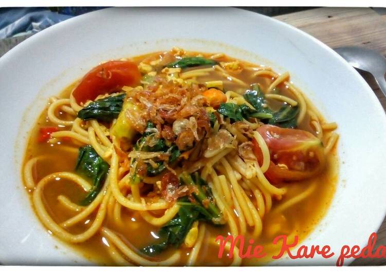 Resep Mie Kuah Kare oleh Henny Kusumawati - Cookpad