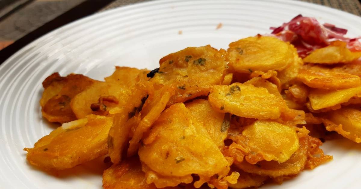 Crispy potato bhajia Recipe by Mitch 👑 - Cookpad
