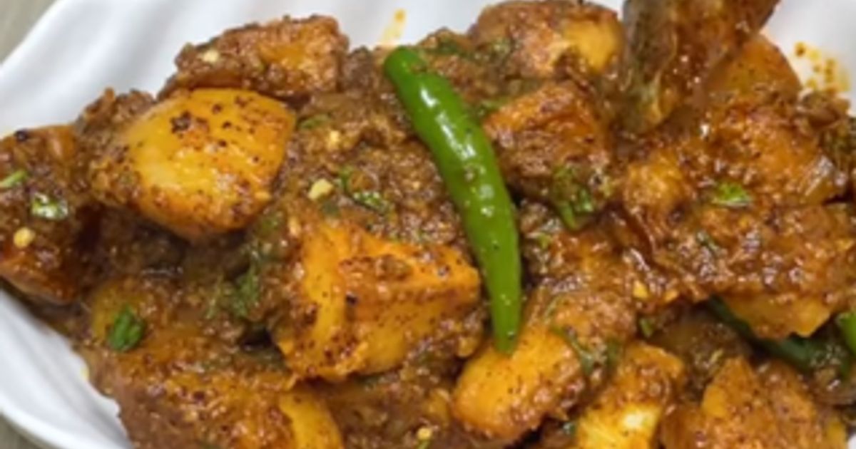 Masly Wale Roasted Aalo Recipe by Faiyaz Ahmed Khan - Cookpad