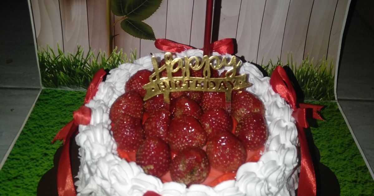 Resep Cake Ultah Stroberi Cookpad (Posbar #55) oleh Yuyun - Cookpad