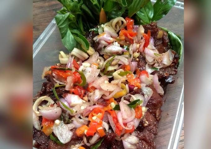 Resep Empal Goreng Sambel Matah oleh Dina Meliana - Cookpad