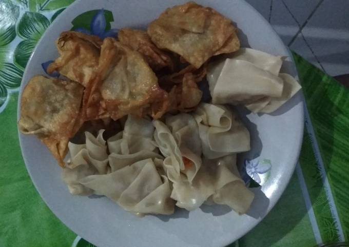Resep Dimsum ayam kukus goreng oleh Fisca Ambarwati - Cookpad