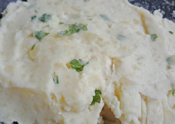 Resep Kentang Tumbuk (Mashed Potato) oleh hildadesi.m - Cookpad