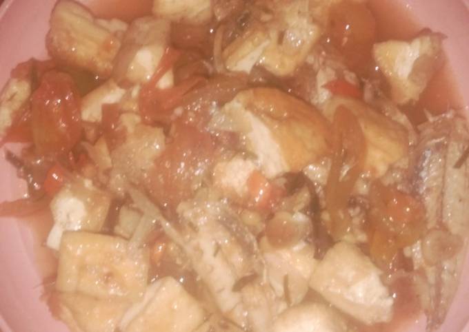 Resep Ikan Pindang Bumbu Tomat Oleh Dewi Umma Zahra Cookpad