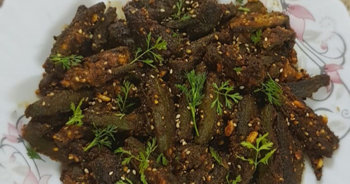 Bharela Bhinda Nu Shaak Recipe by Kajal Pavagadhi - Cookpad