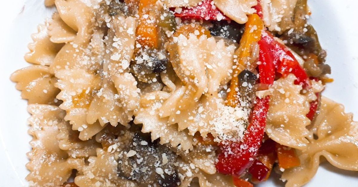 Moñitos Con Vegetales Salteados 🍆🥕🌶🥒 Receta de Norali - Cookpad