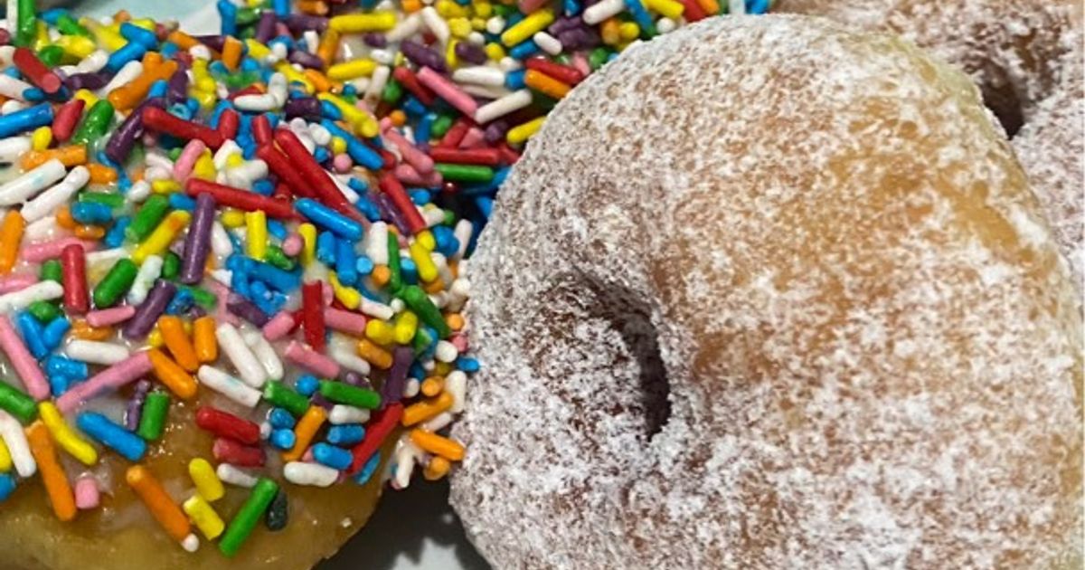 Resep Donat Kentang 🍩🍩🍩 Versi Enyoy2 oleh 🍕RewRecipes - Cookpad