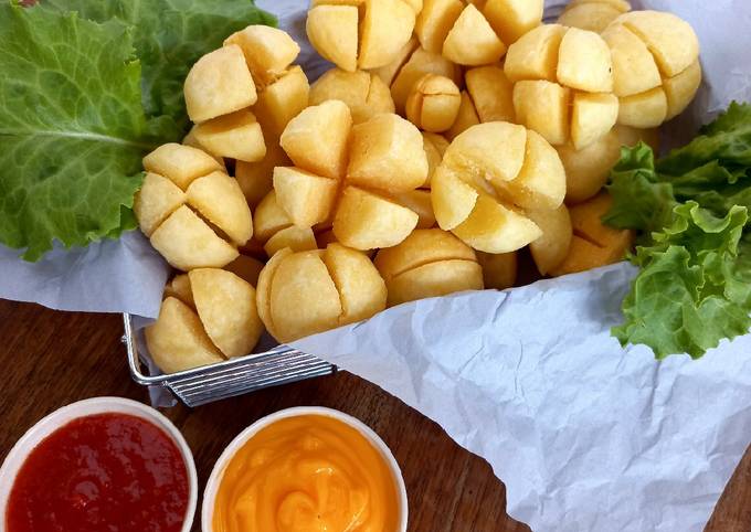 Resep Potato Cheese Balls | Bola Kentang Keju oleh Andy - Cookpad