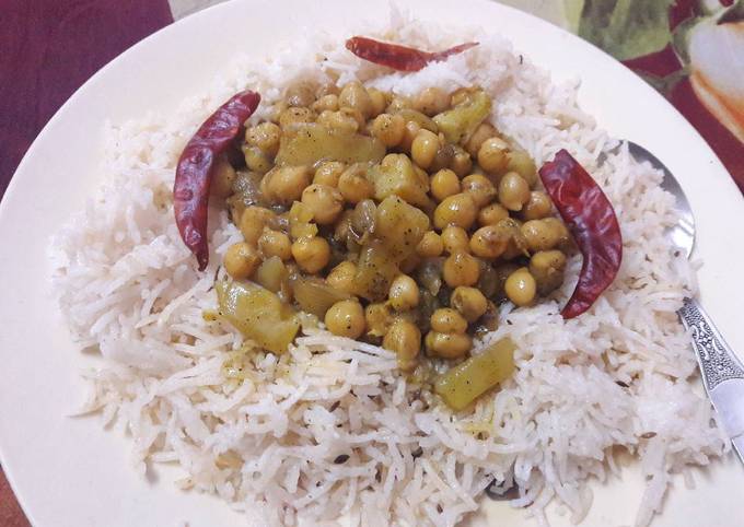 Chole Chawal Recipe by Geeta Khurana - Cookpad