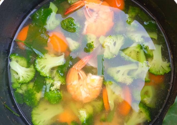 Resep Sup Udang Brokoli oleh Diah Pohan - Cookpad