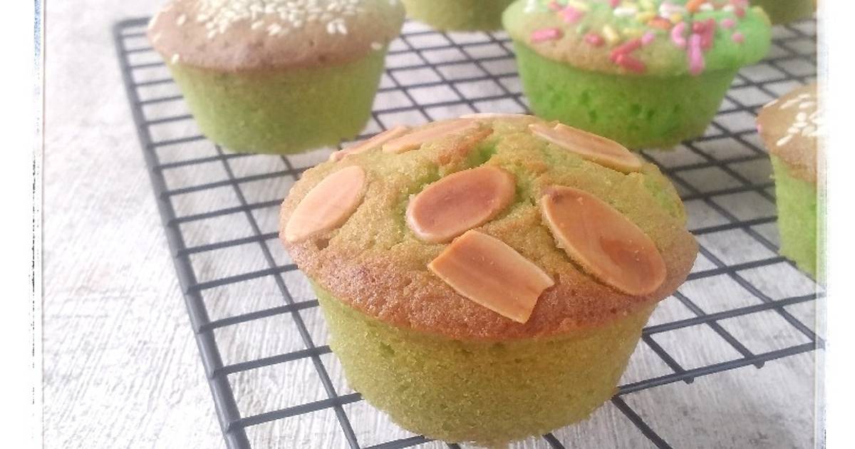 Resep Bolu Kelapa Pandan oleh Imas Halwati - Cookpad