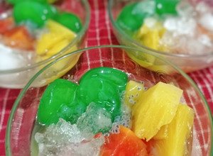 Resep es podeng segar dan gurih dengan santan