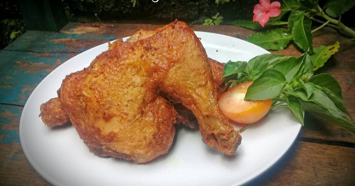 Resep Ayam goreng bumbu kuning oleh Mama Queen - Cookpad