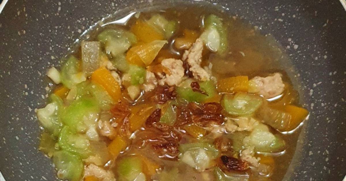 Resep Ayam sayur kuah semur bening oleh Elika - Cookpad