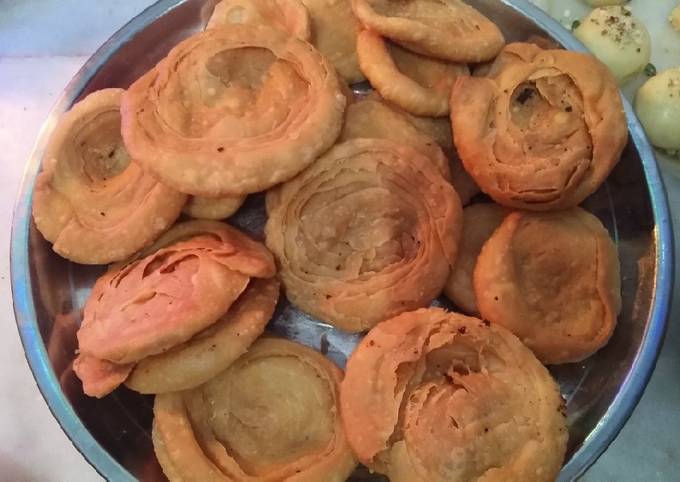 Chirote Recipe by Darshan Khandelwal - Cookpad