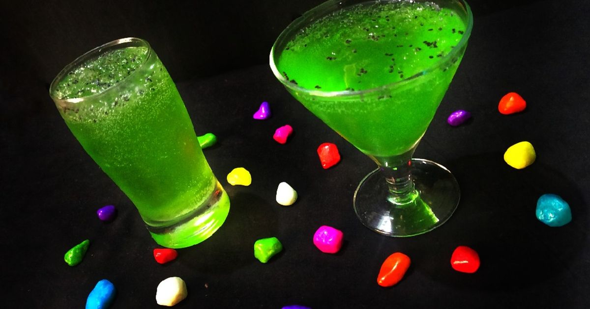 Khus Mocktail Recipe by Er. Amrita Shrivastava - Cookpad