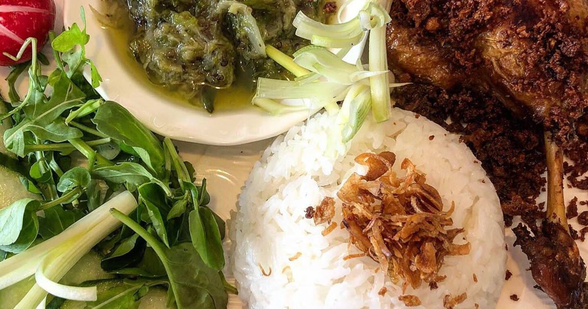 Indonesian deep fried duck with green chili sambal and crunchy bits ...