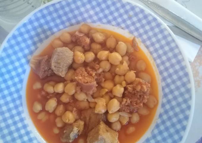 Garbanzos con carne y chorizo Receta de Yoli- Cookpad
