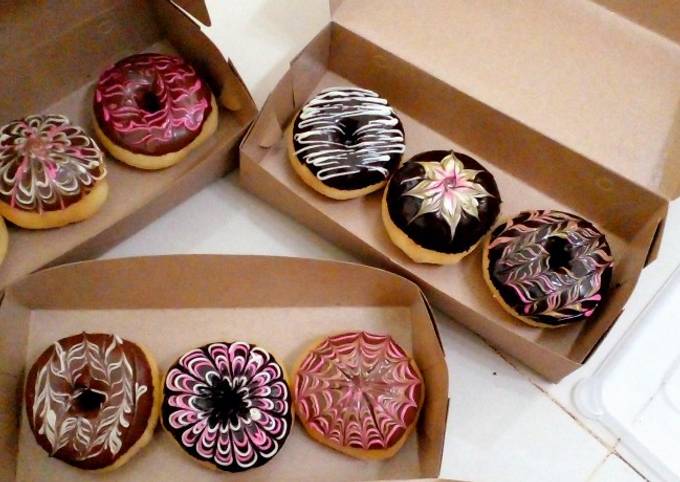 Resep Donat topping glaze oleh Azhar Shope - Cookpad