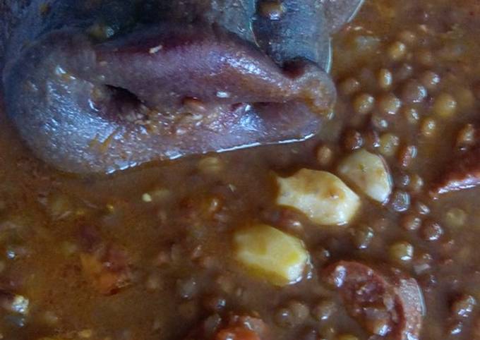 Lentejas con morro Receta de Chari Crzo- Cookpad