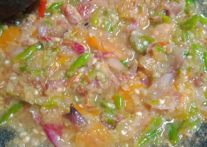 Resep Sambal Pecak Rawit Ijo oleh Esty Ridho Hakim - Cookpad
