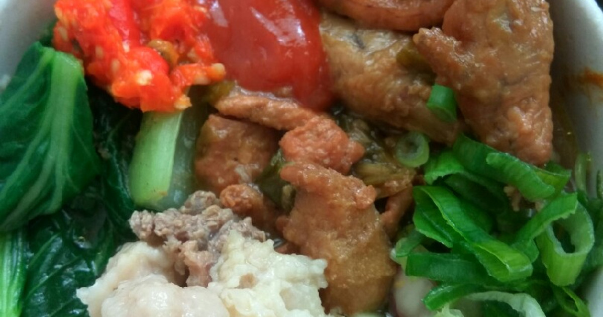 Resep Mie Ayam Ceker Simple oleh Liena Lienduls Adjah - Cookpad