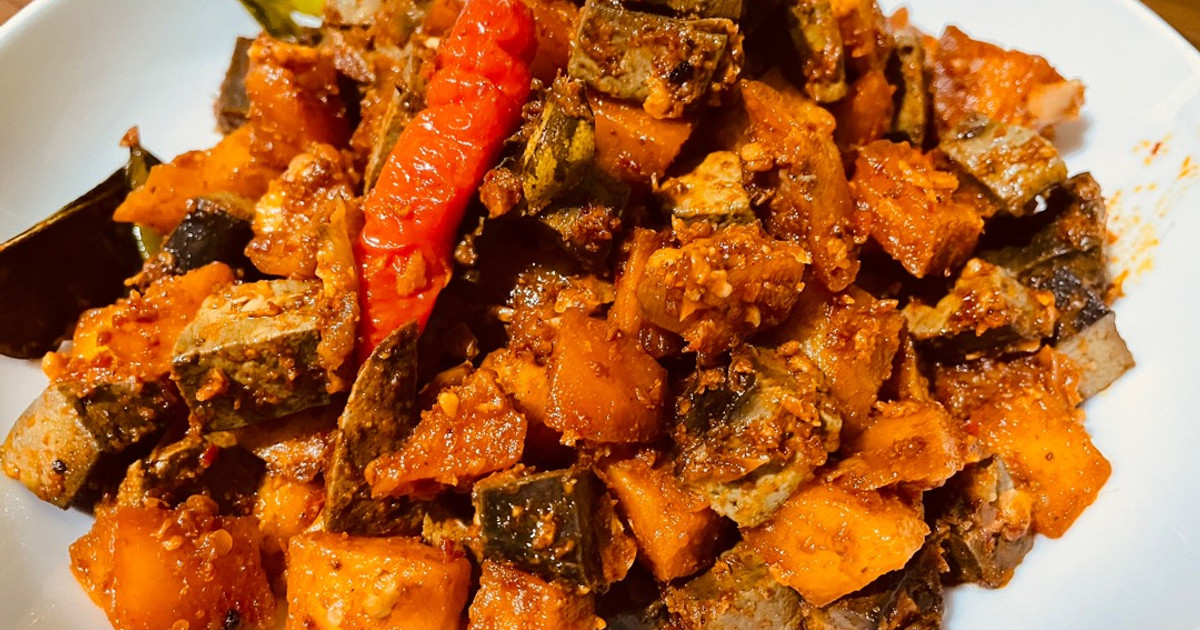 Resep Balado Kentang Hati Sapi Medok oleh jeng hayoone - Cookpad