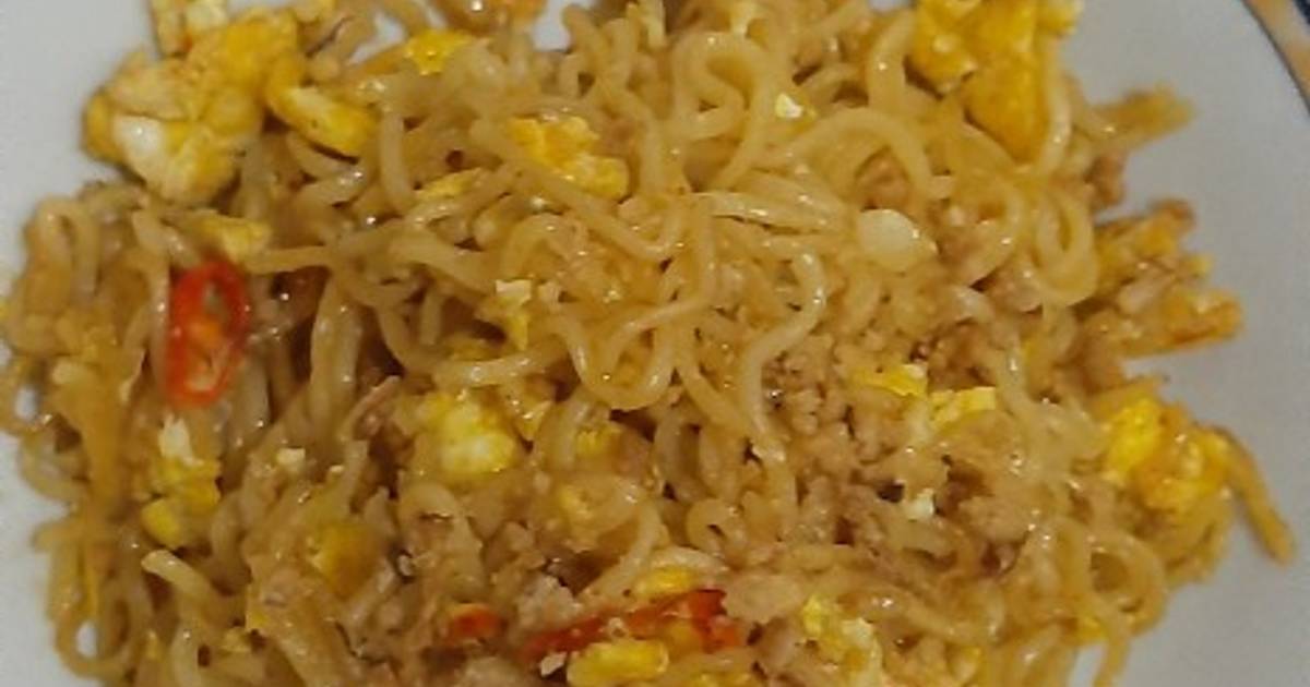 Resep Mie Goreng Telor Lezat dan Praktis Pakai Indomie oleh Dapur Fany ...