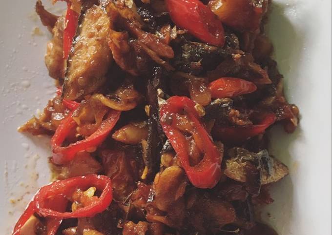 Resep Ikan pindang suir oleh Amiee yulia - Cookpad