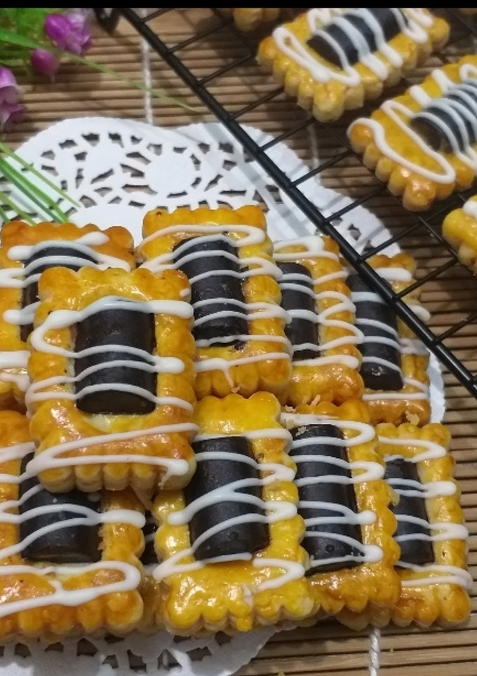 Resep Cookies Keju Coklat Stick oleh Belva Kitchen - Cookpad