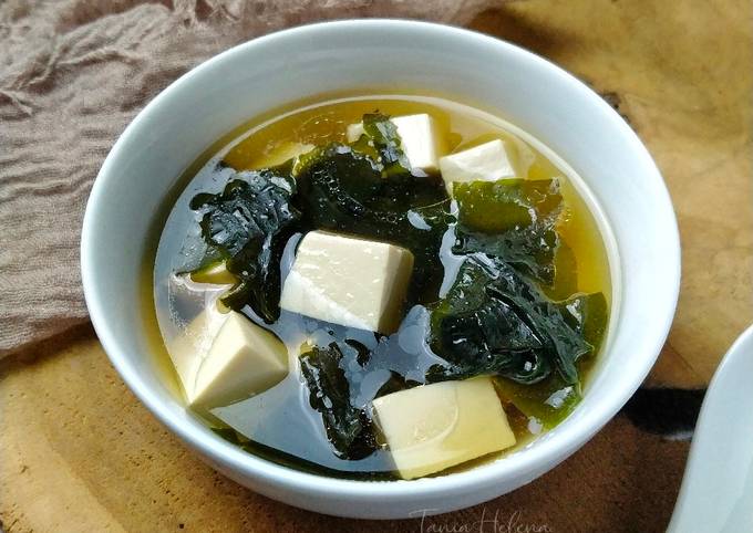 Resep Sup Tofu Kuah Wijen oleh 🍒 Tania Helena 🍒 - Cookpad
