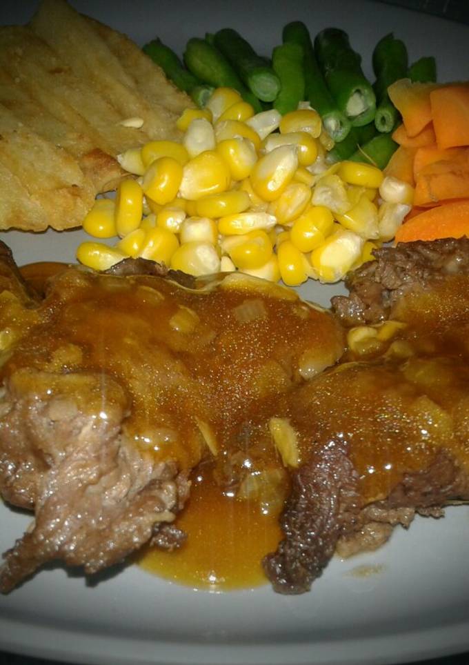Resep Beef Steak HomeMade (pake oven) oleh Rahmatika - Cookpad