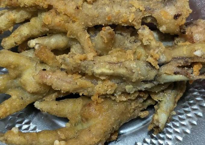 Resep Ceker goreng tepung oleh diahsari - Cookpad